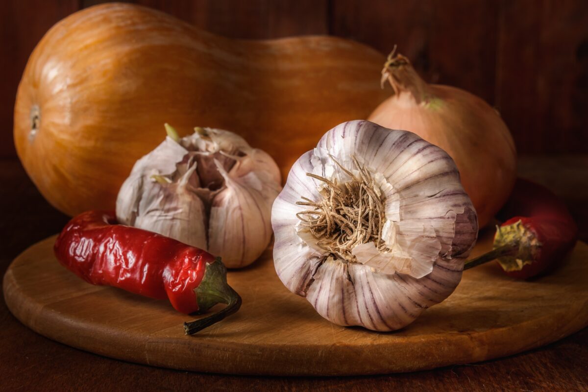 Garlic and Its Effects on Health: A Focus on Men's Health, Prostate ...